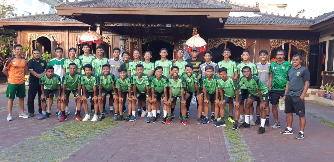 Dua Gol Bunuh Diri, Persebaya U-18 Gagal Raih Poin - Persebaya.id Dua Gol Bunuh Diri, Persebaya U-18 Gagal Raih Poin - Persebaya.id