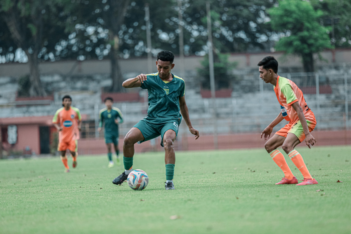 Alfan Rajin Pelajari Kesalahan dan Tambah Latihan - Persebaya.id