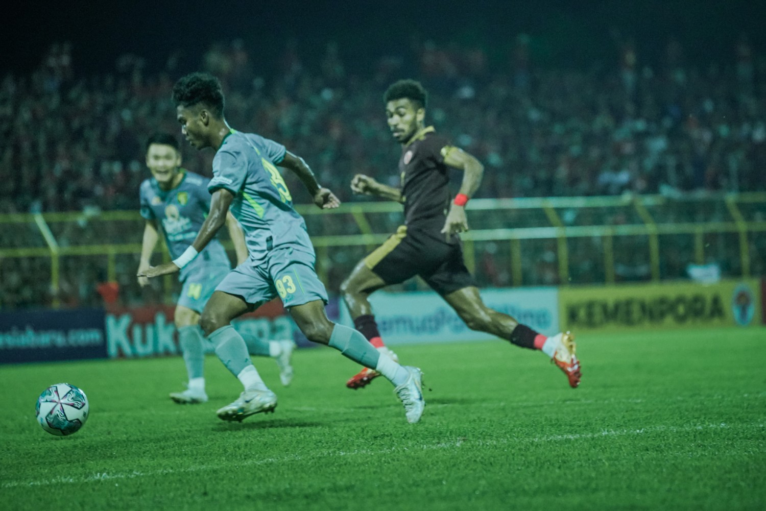 Photo Gallery Galeri pertandingan PSM vs Persebaya Sabtu, 10 September ... Photo Gallery Galeri pertandingan PSM vs Persebaya Sabtu, 10 September ...