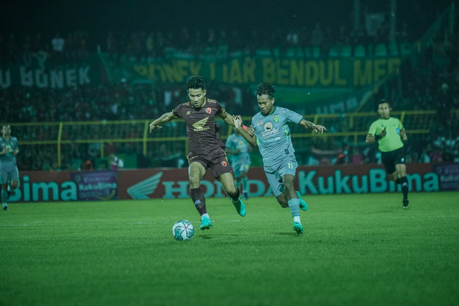 Photo Gallery Galeri pertandingan PSM vs Persebaya Sabtu, 10 September ... Photo Gallery Galeri pertandingan PSM vs Persebaya Sabtu, 10 September ...
